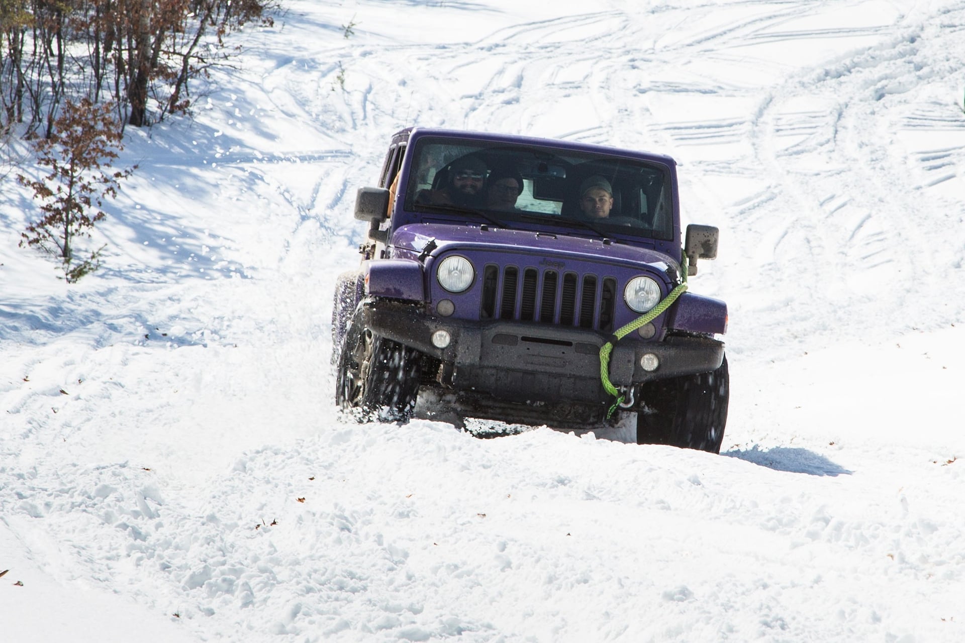 Best Tire Chains for Jeep Wranglers: Winter Traction Solutions