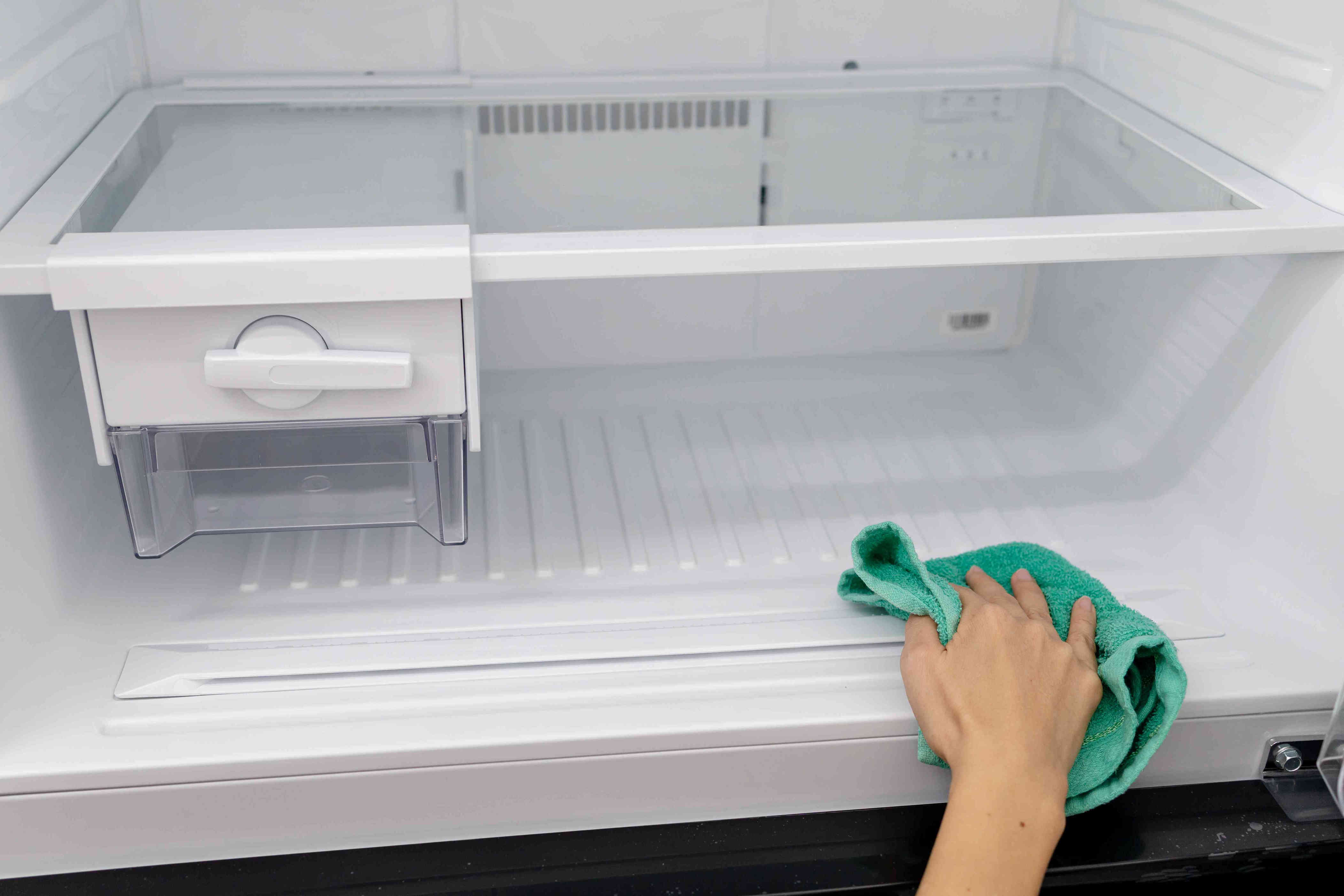 How to clean your fridge with vinegar so it looks—and smells—like new