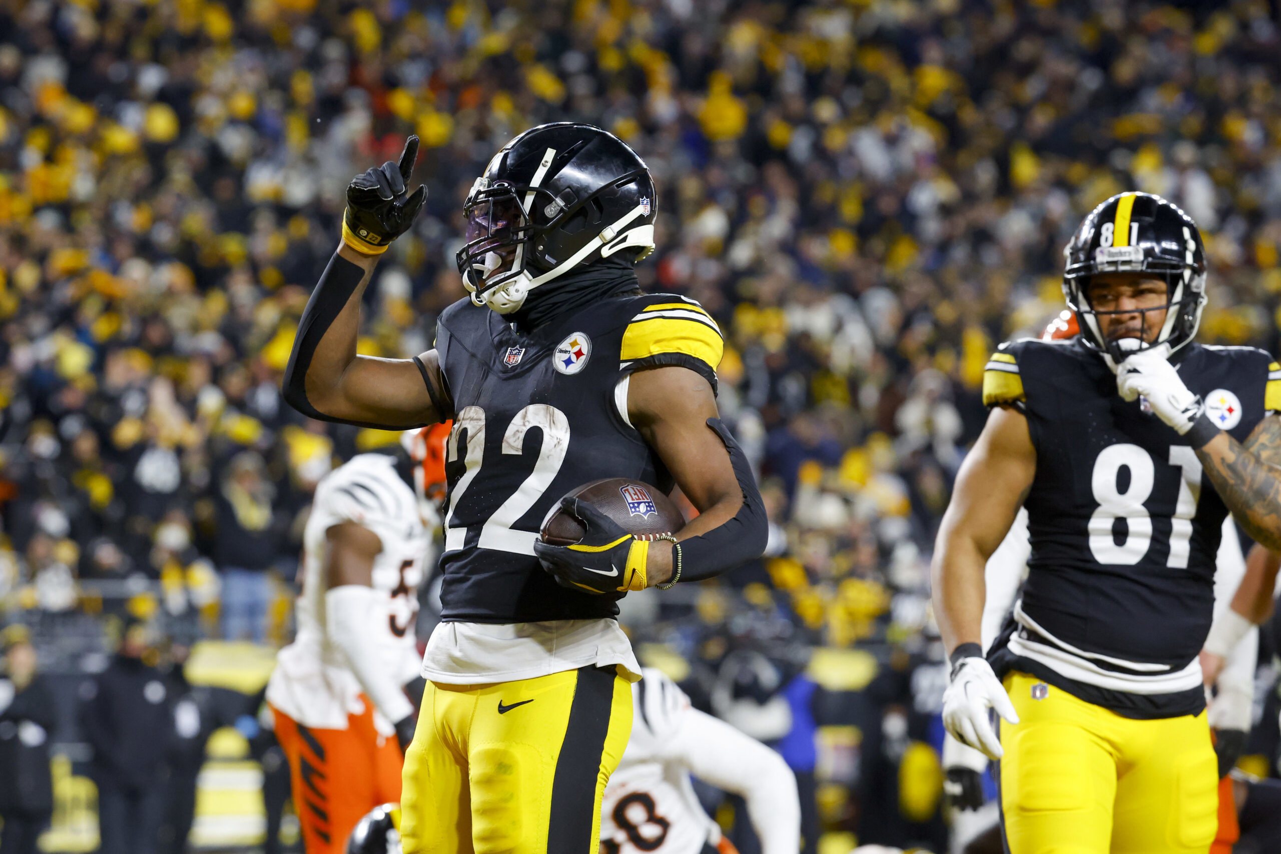 Analyst Believes The Steelers Are Stuck In The Past Analyst Believes The Steelers Are Stuck In The Past