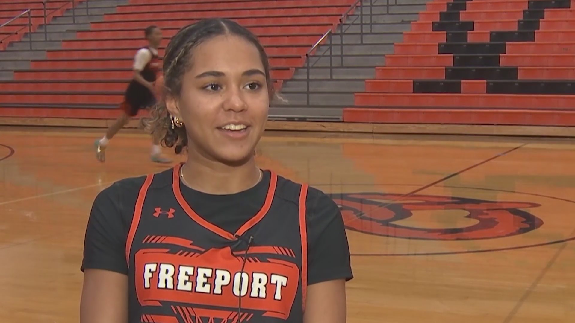 Freeport's Paityn London has new team, a new school and a new ...