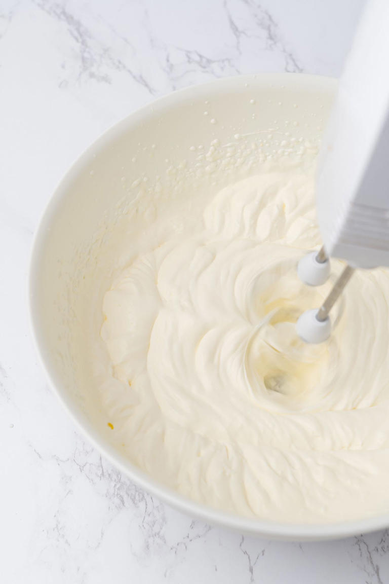 No-Bake Strawberry Tiramisu That Will Be the Star of Your Easter ...