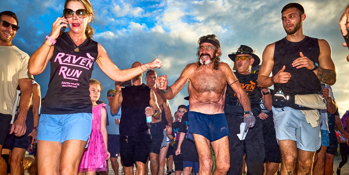 “Raven” Hasn’t Missed a Day of Running In 50 Years. He’s Still Going.