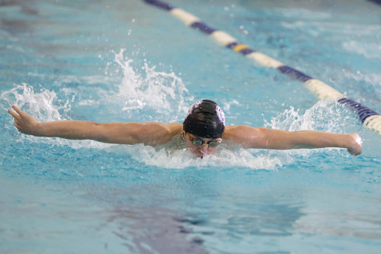 Lakeview 'keeps the tradition going' as it wins All-City Swim Meet for ...