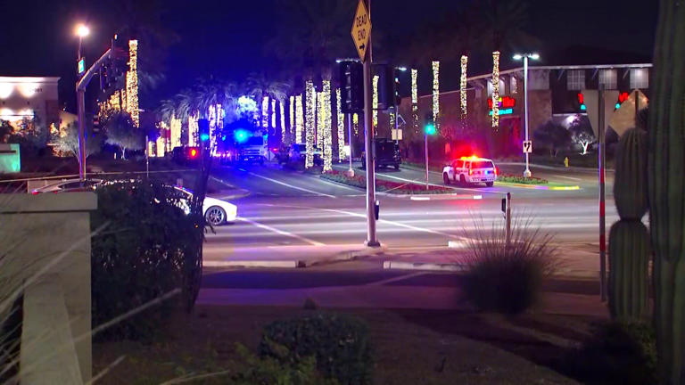 Woman seriously hurt after shooting near Desert Ridge Marketplace