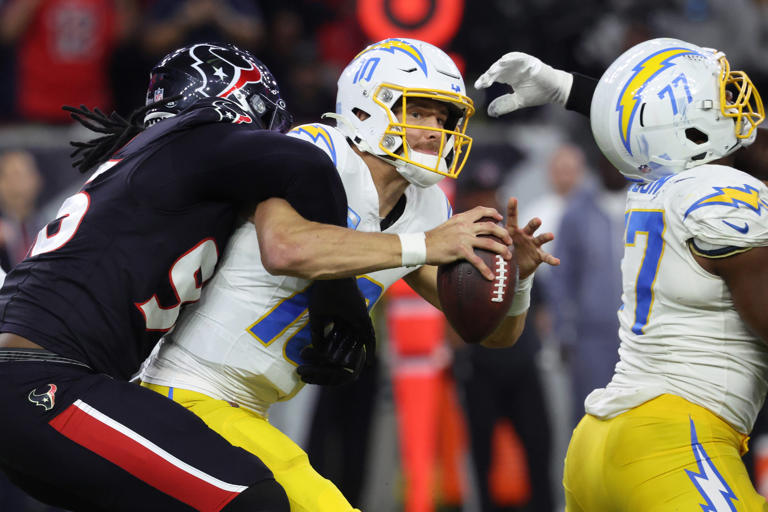 Chargers' Justin Herbert takes blame for loss to Texans