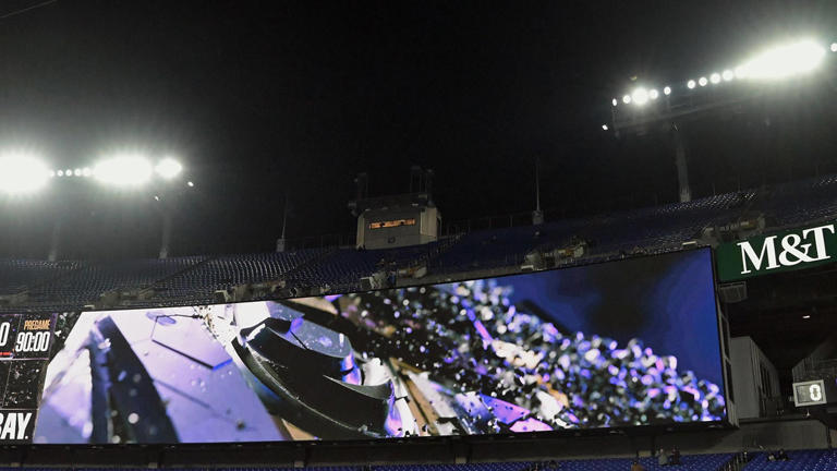 Steelers vs. Ravens: NFL forced to briefly pause wild-card playoff game ...