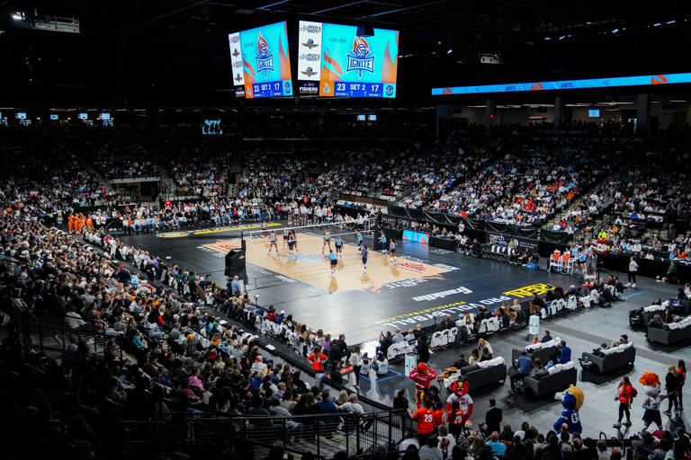 Indy Ignite volleyball 'a wagon,' Pat McAfee says, before franchise's ...