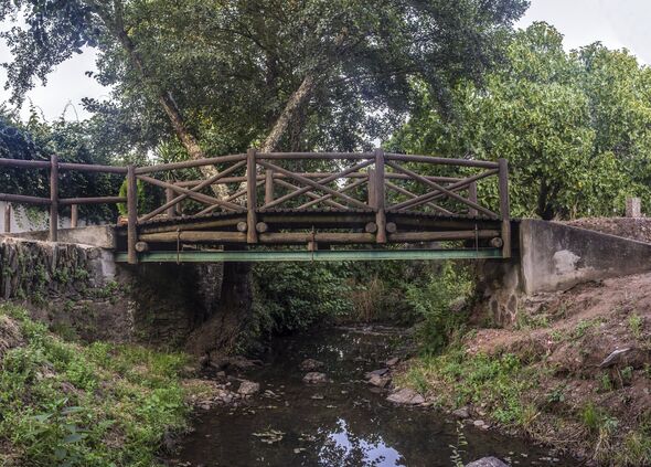 World's shortest bridge is just 19ft long but connects 2 countries and ...