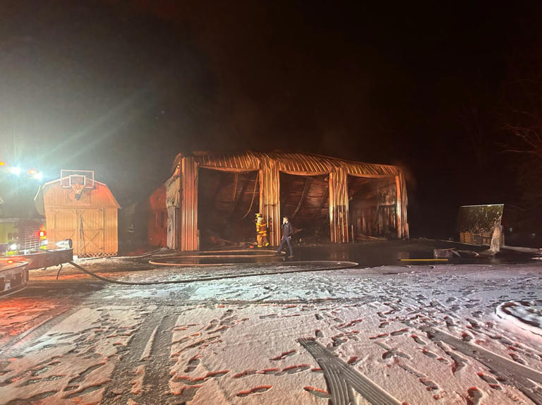 Flames engulf garage in early morning fire in East Knox County, Rural ...
