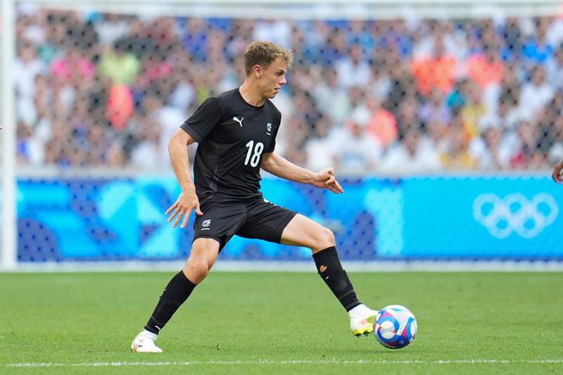 Sligo Rovers sign New Zealand international Oskar van Hattum