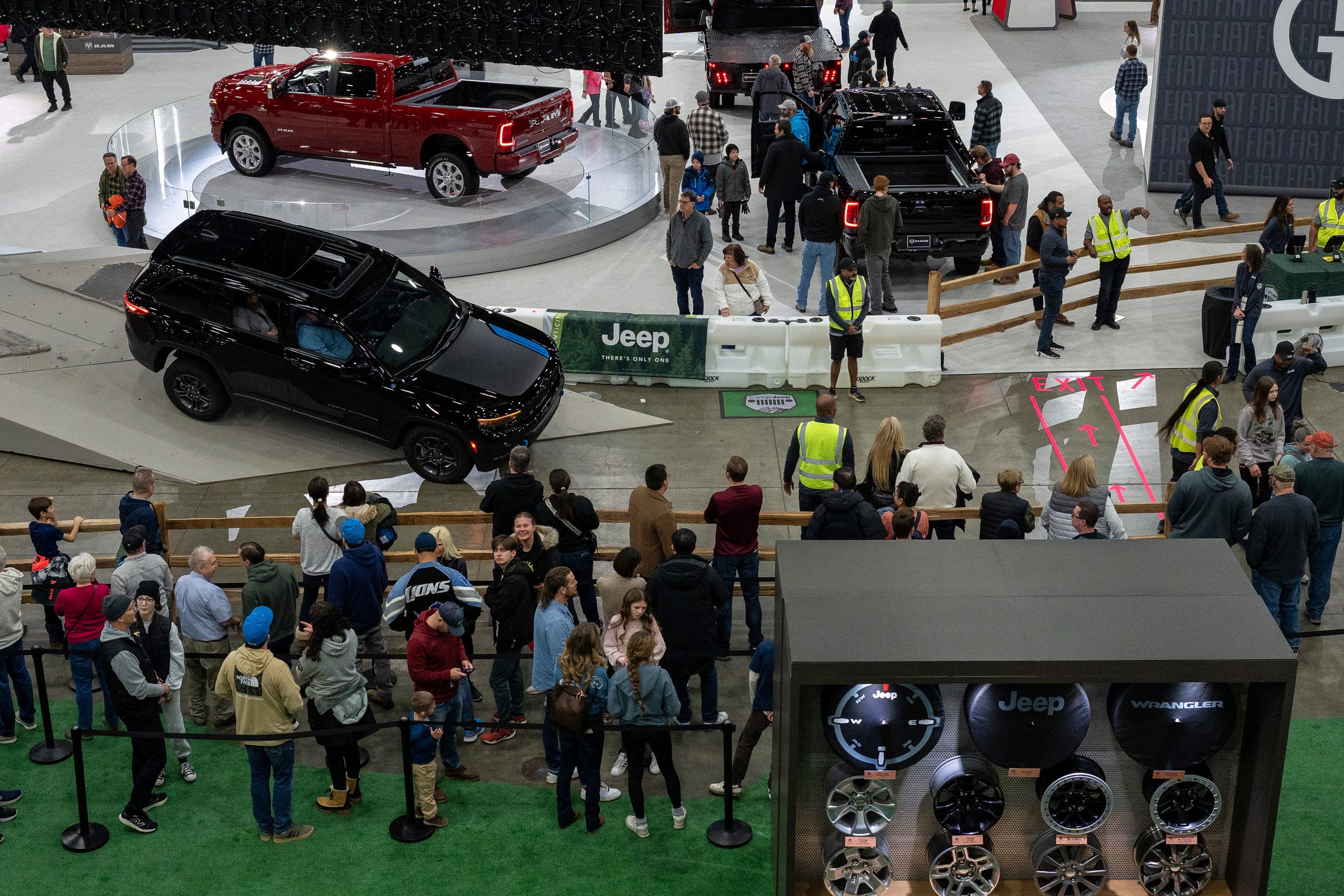 2025 Detroit Auto Show attendance falls far short of pre-pandemic numbers