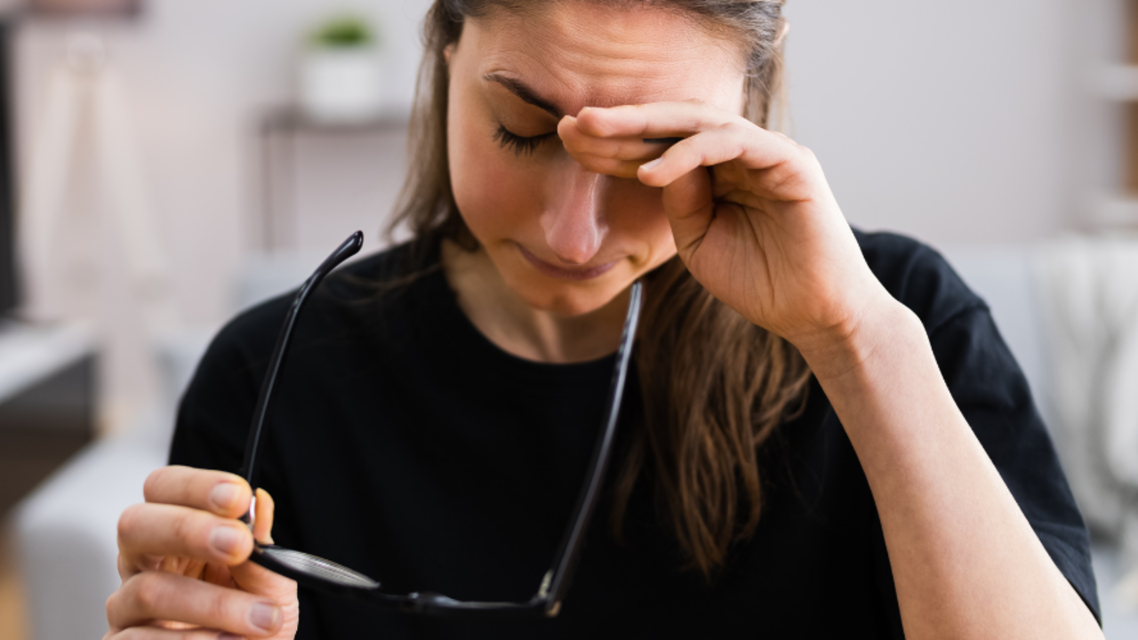 Is Your Headache Linked To Your Eyes? Here's How To Tell