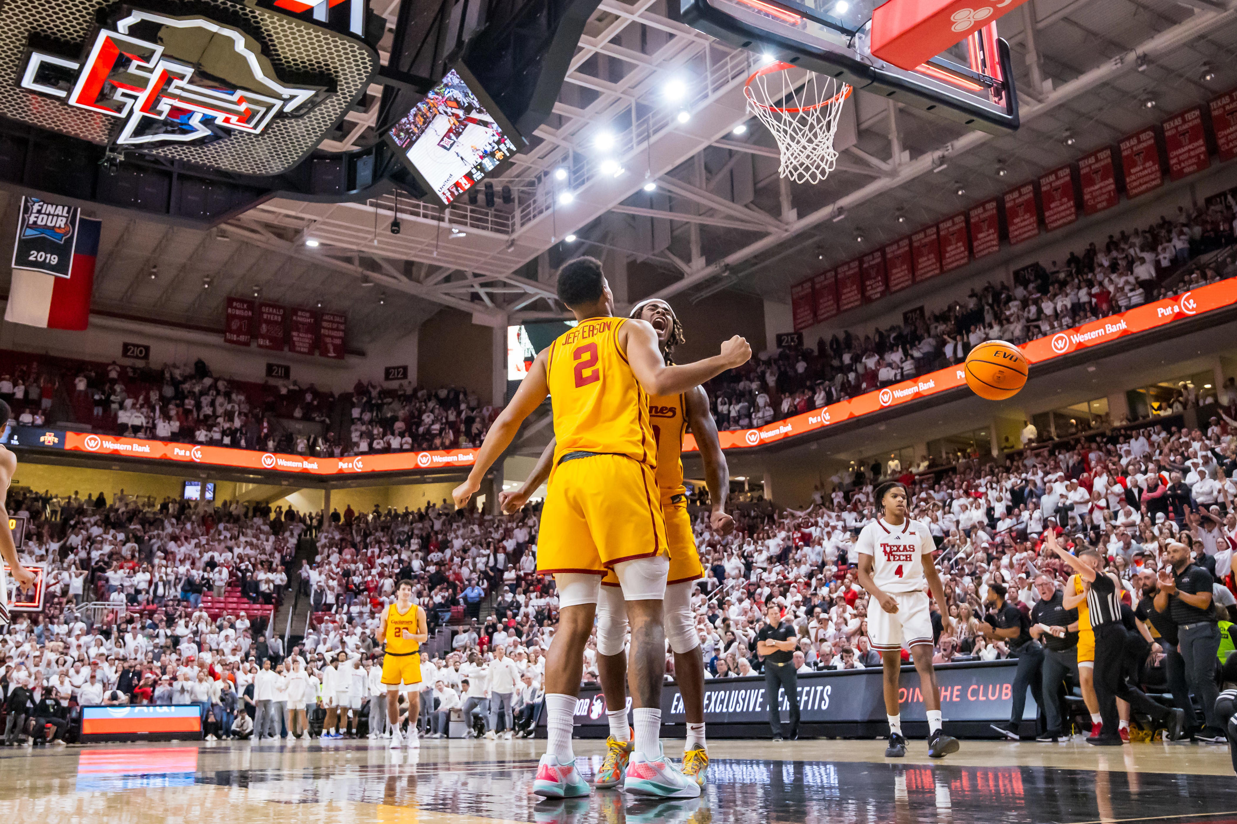Iowa State men's basketball ranked No. 2 in the nation for first time ...