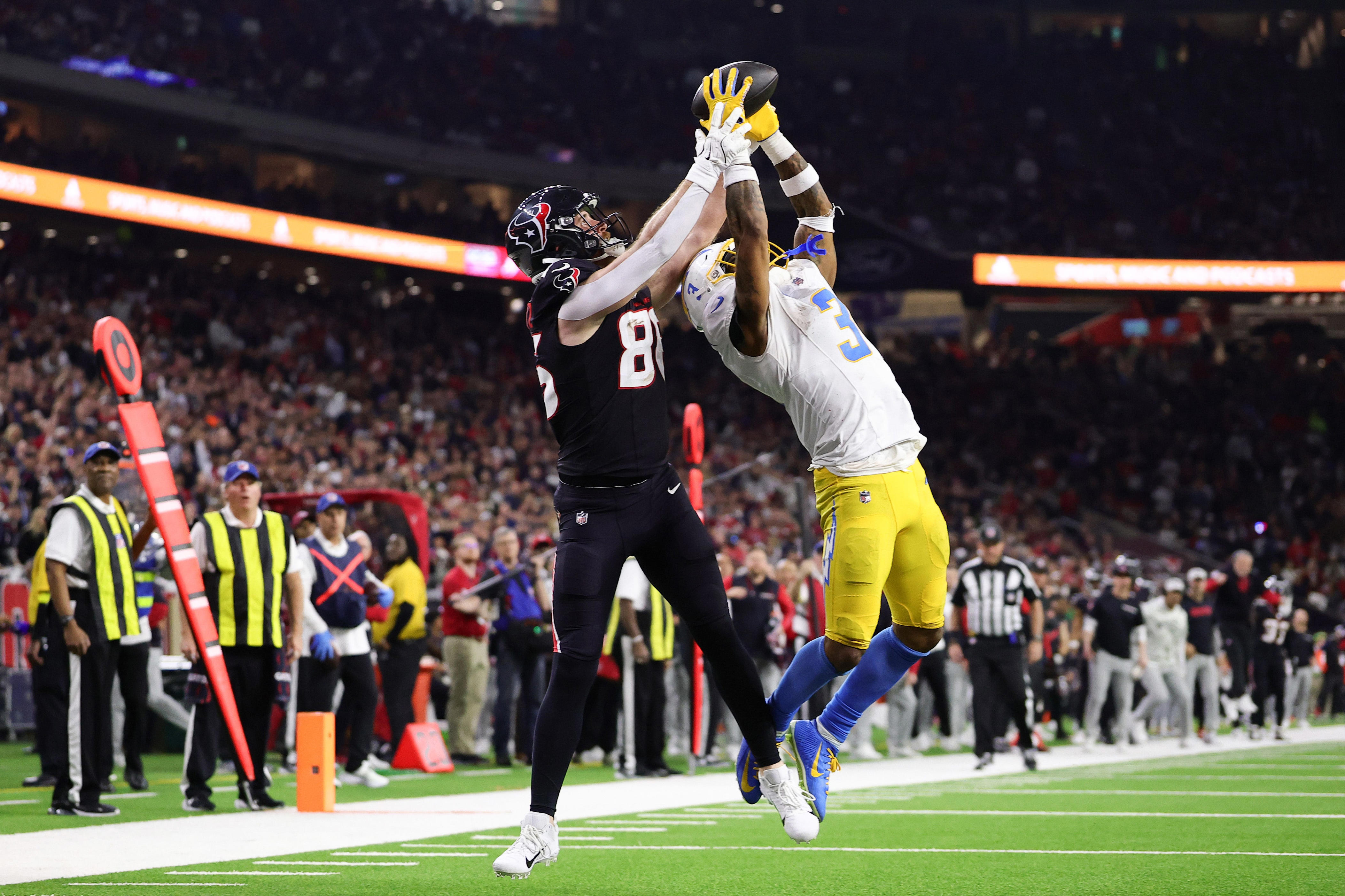 Derwin James interception overturned after Chargers DB fails to survive ...