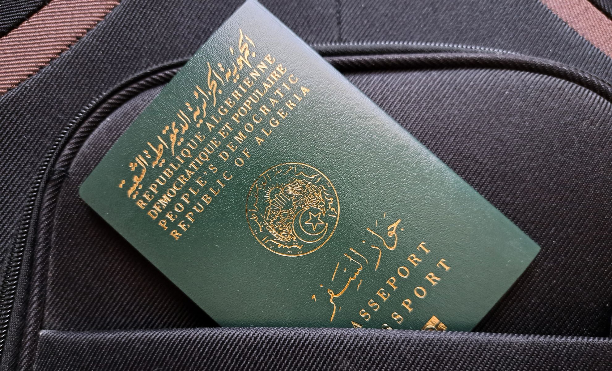 Passeports, CNI et cartes militaires : un nouveau consulat d'Algérie ...