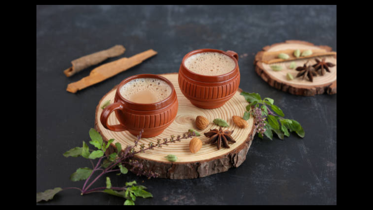 Ek Garam Chai Ki Pyali Ho- Taken Too Seriously! Man Makes Tea Directly ...