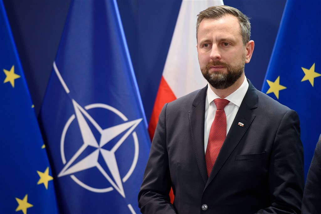 Polen noemt forse verhoging NAVO-norm goed idee, Nederland vindt plan ...