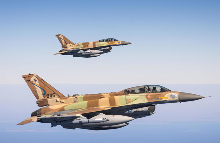 Israel's 'Desert Giants' Squadron refuel IAF jets on the way to Yemen