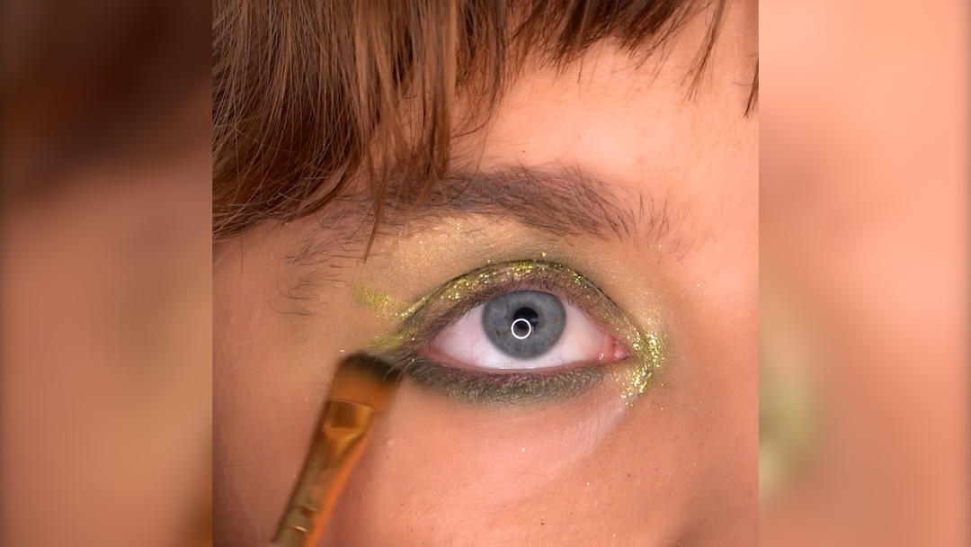 Master Eye Makeup With Tips