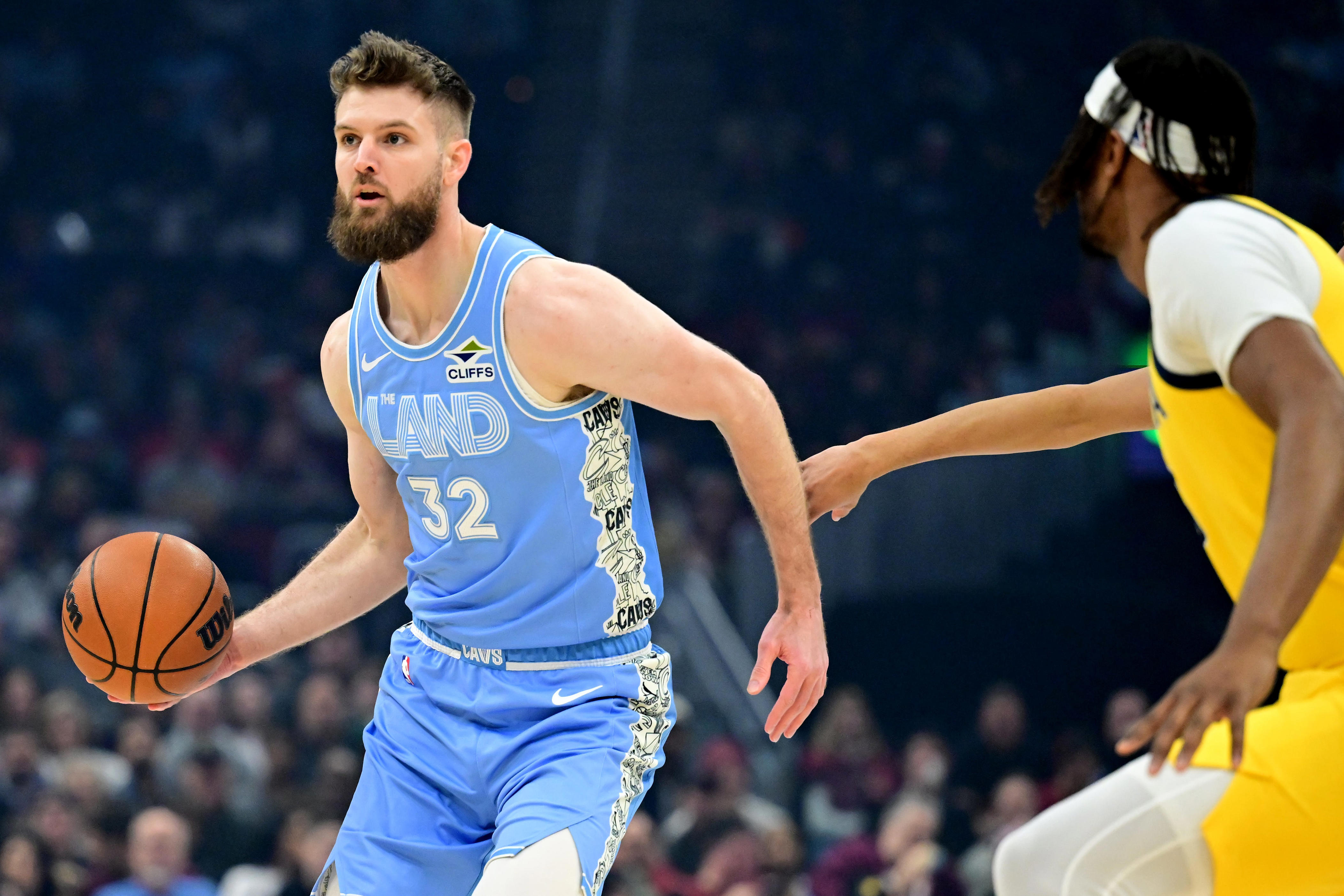 Cavs fall to Pacers, snapping Cleveland's 12-game winning streak