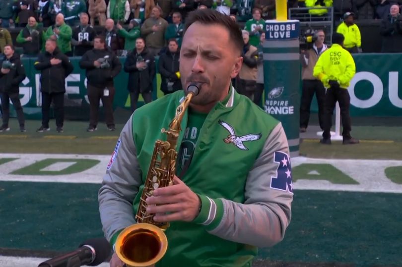 Saxophone national anthem at Packers-Eagles gets overwhelming verdict ...