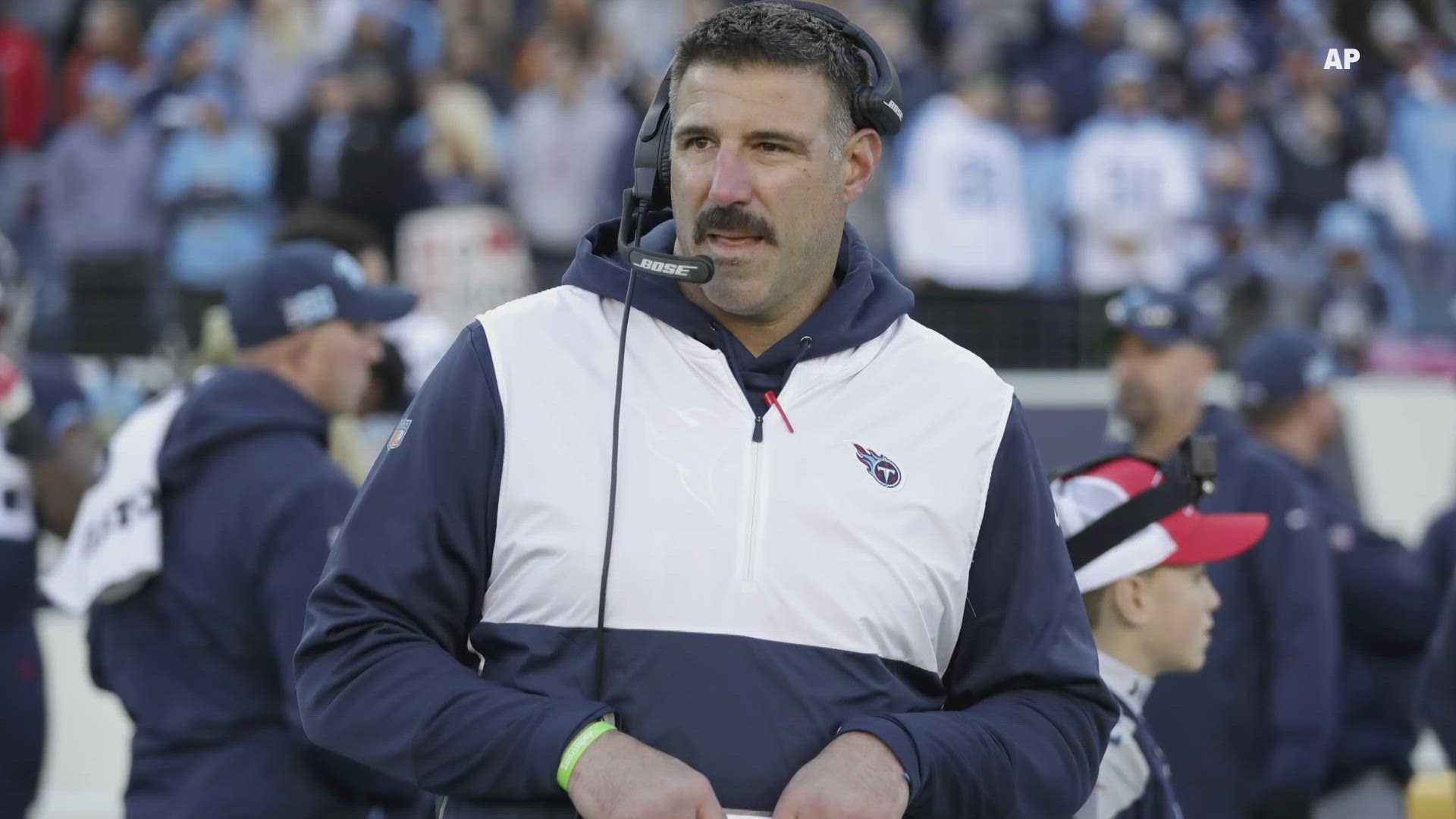 Mike Vrabel returns to Patriots with goal to restore team's glory