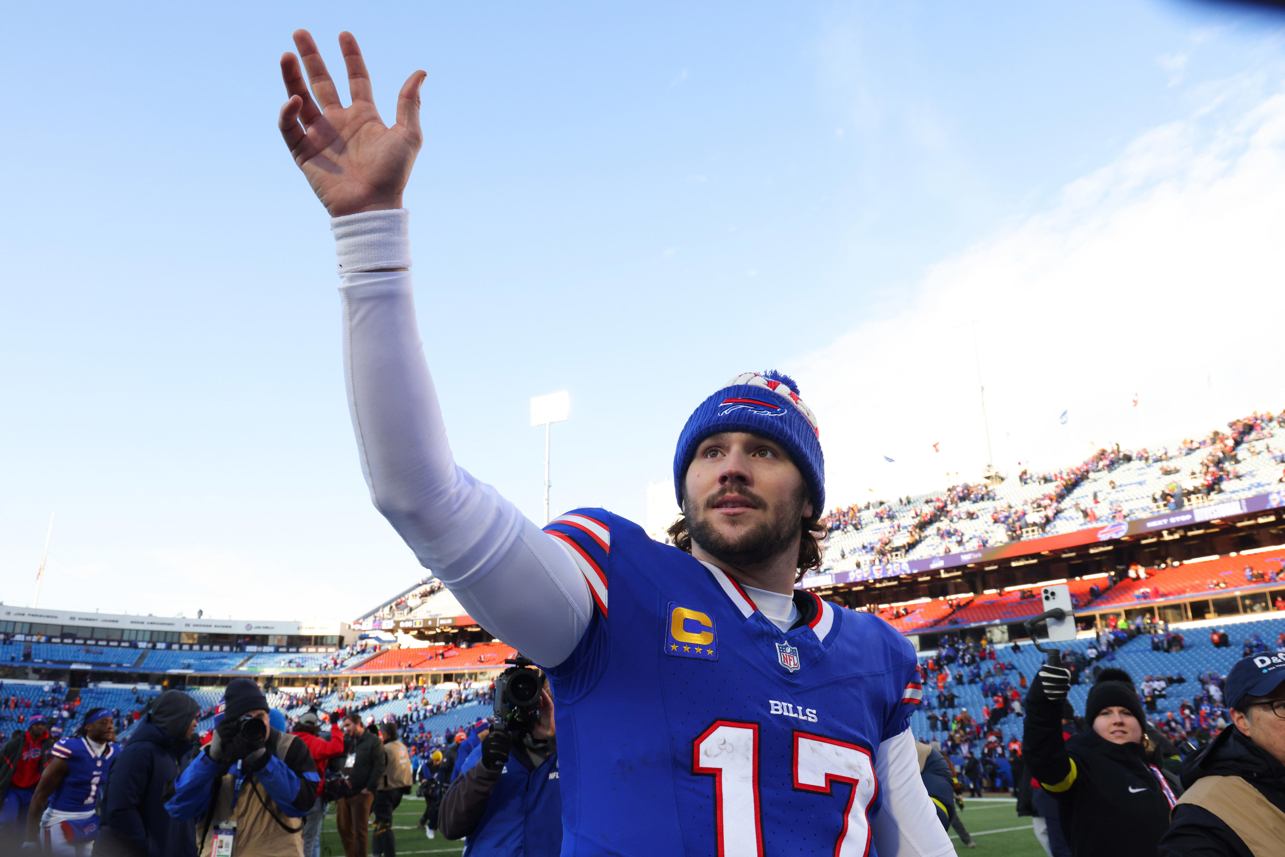 Josh Allen breaks Hall of Famer's record for most TD passes in Bills ...