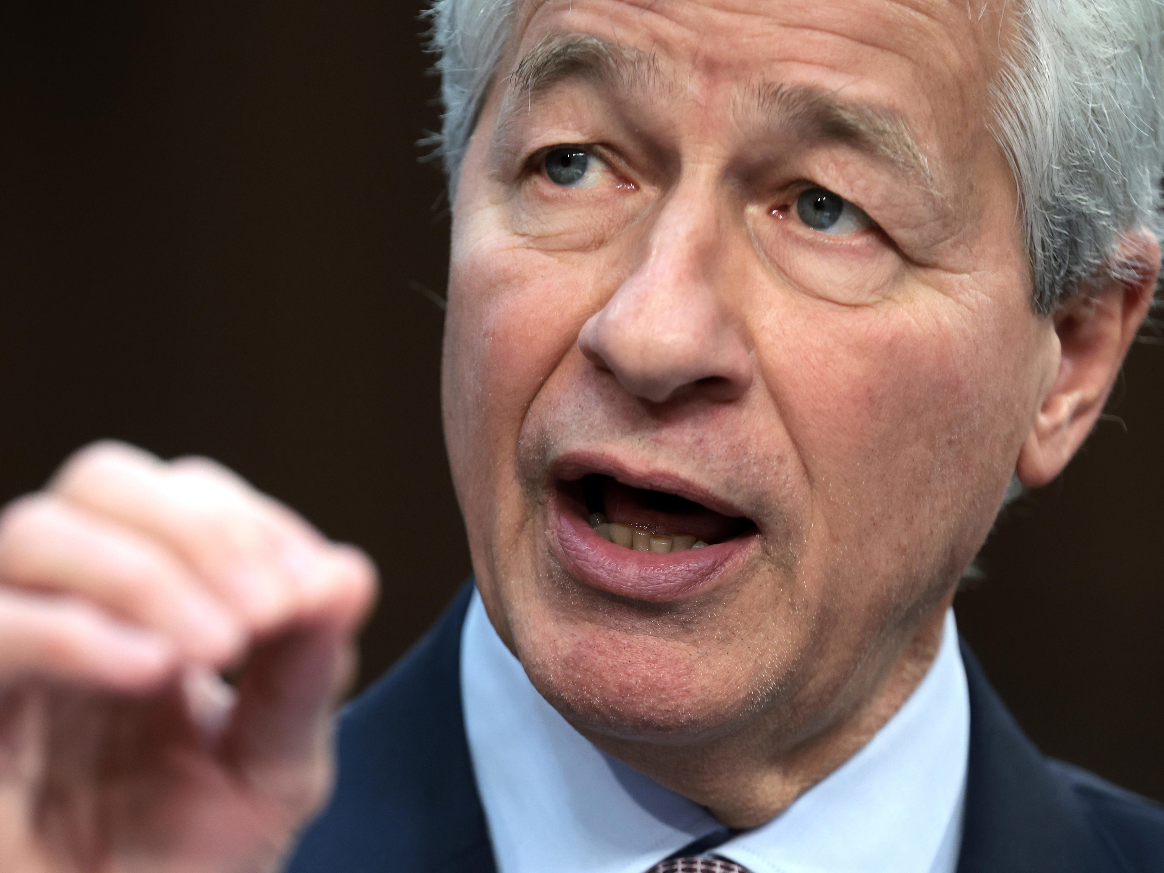 Jamie Dimon calls out bland letters from CEOs — and reveals the 2 he ...