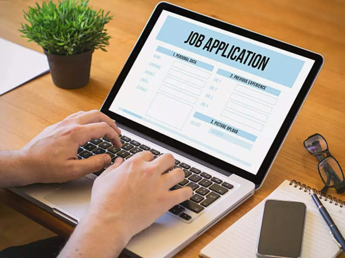 Over 4,000 people applied for this job listing by EaseMyTrip's IITian ...