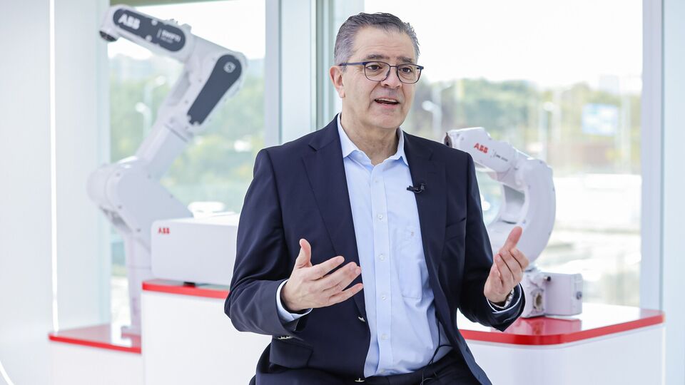 AI and GenAI are transforming robotics: ABB robotics global head