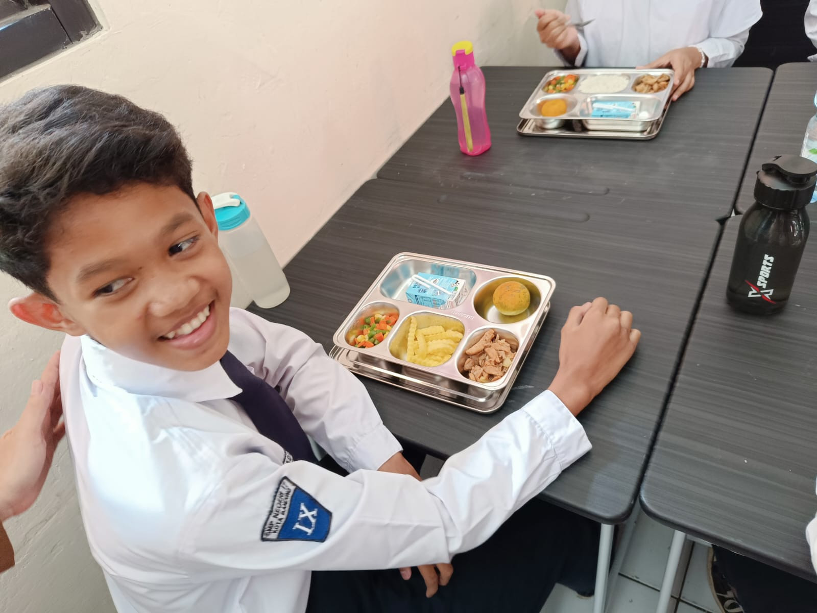 DPD RI Usulkan Program Makan Bergizi Gratis Pakai Dana Zakat, Istana ...