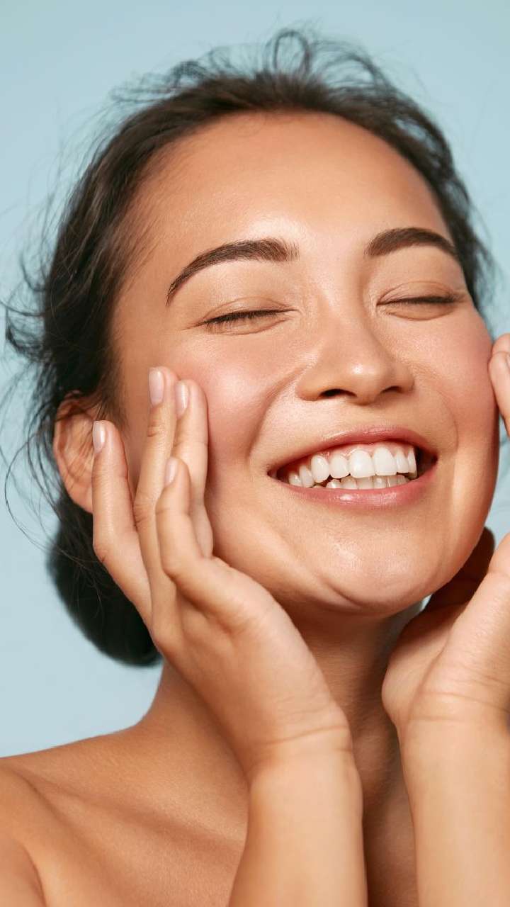 6 Benefits Of Massaging Vitamin E Capsule On The Face For Brides-To-Be