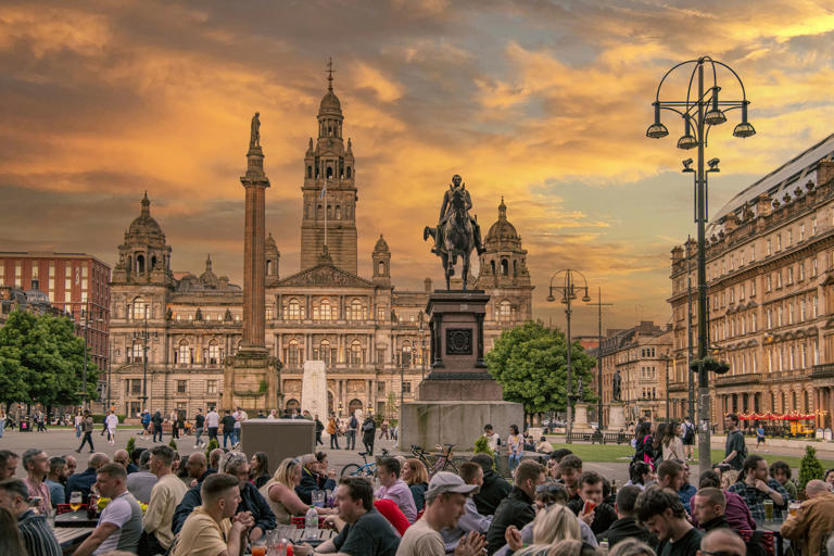 George Square Statues: 15 Glaswegians that our readers would like to ...