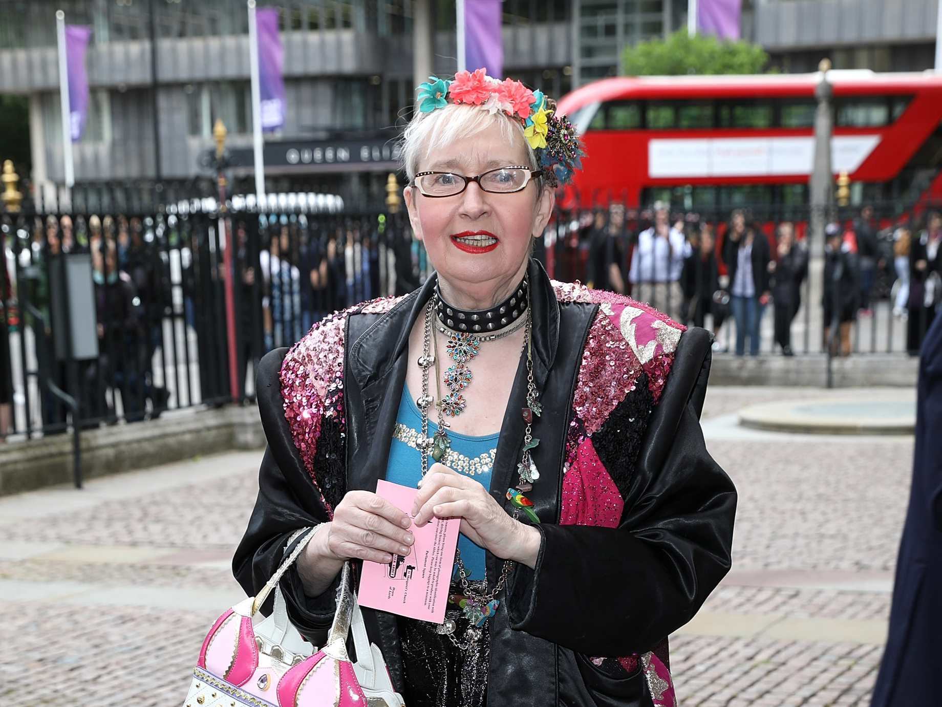 13 celebrity Nottingham Forest fans who will be cheering on the Reds ...