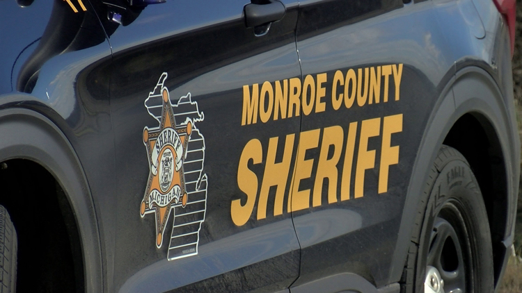 Monroe County Sheriff's Office seeks info on jewelry store robbery suspects Monroe County Sheriff's Office seeks info on jewelry store robbery suspects