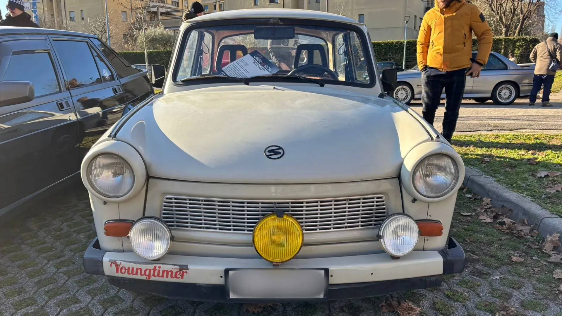 Een auto, een symbool: foto's van de Trabant P601