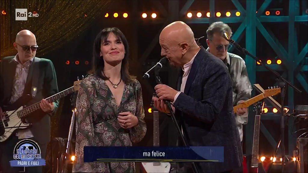 Erica Mou ed Enrico Ruggeri in "Father and Son" - Gli occhi del ...