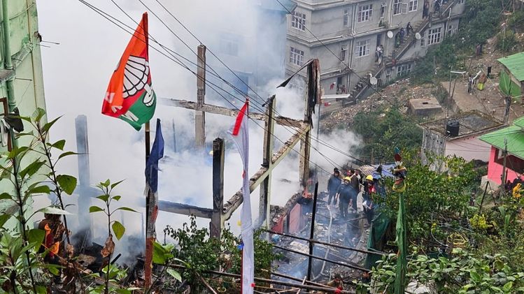 Sikkim: Massive fire engulfs house, no casualties reported