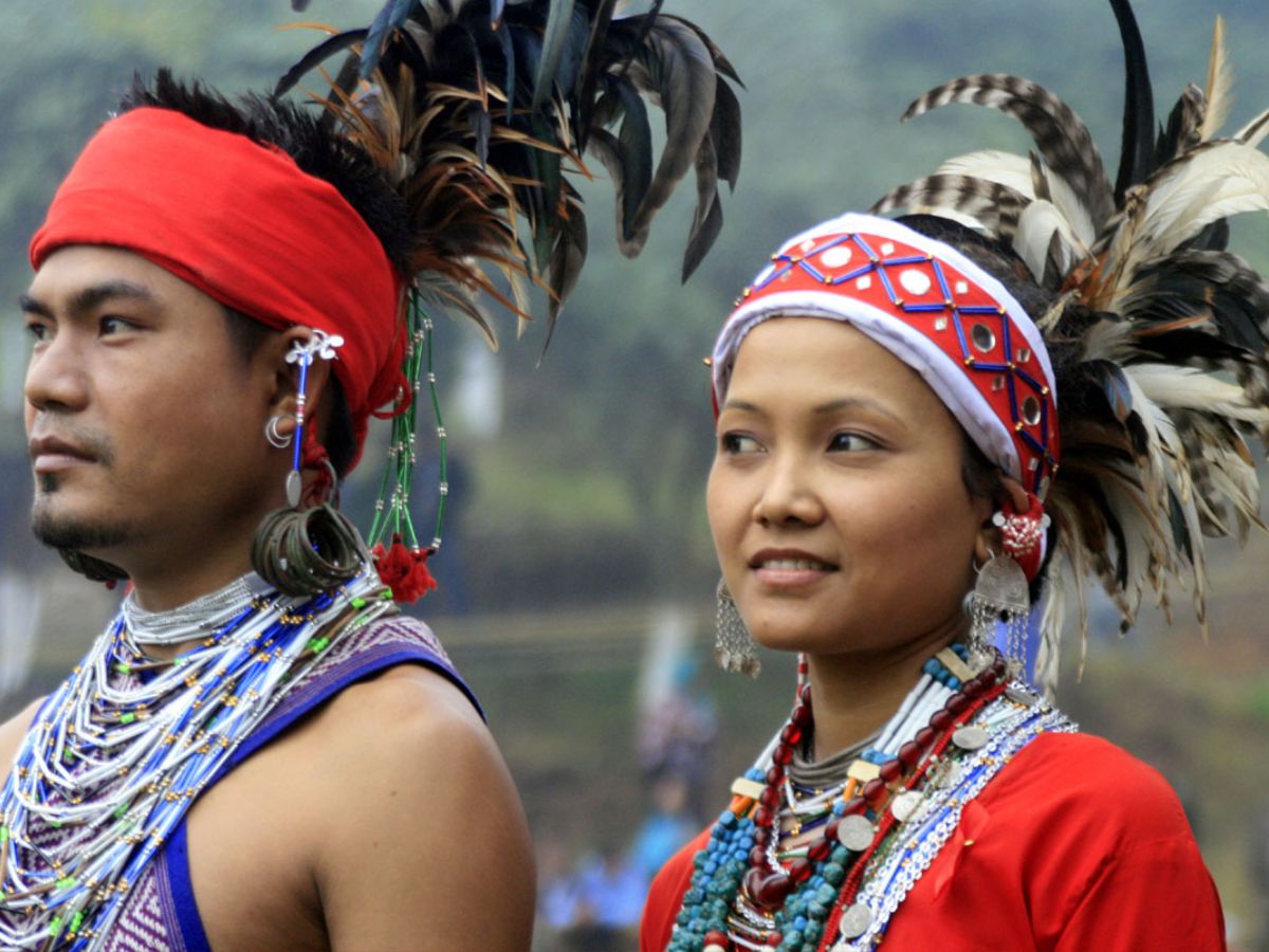 Weird Tribes: परिवार के सदस्य की मौत के बाद, घर के दरवाजे के बाहर ही कर देते हैं दफन; अजीब है रिवाज