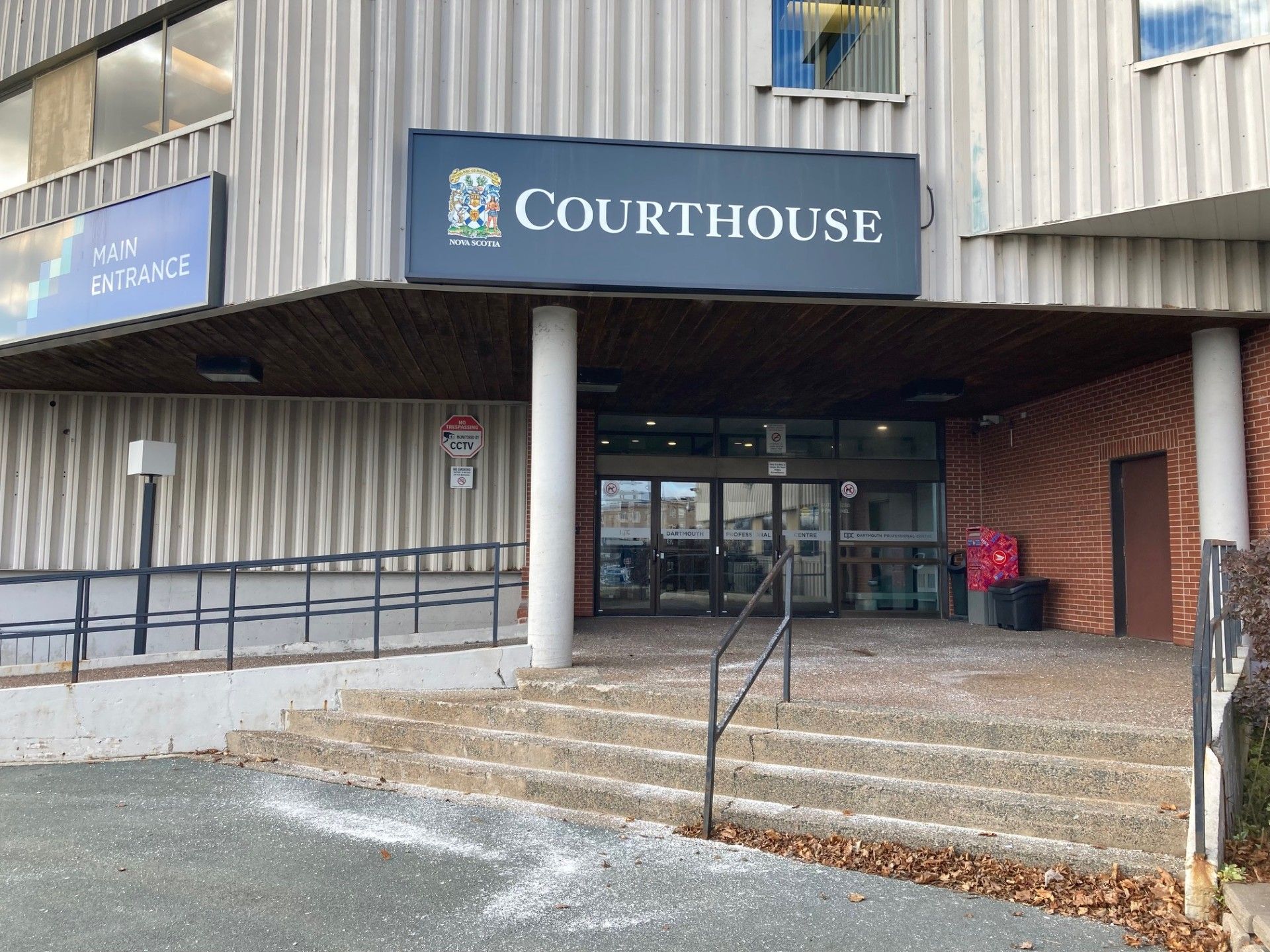 Crown drops charges in Dartmouth stabbing