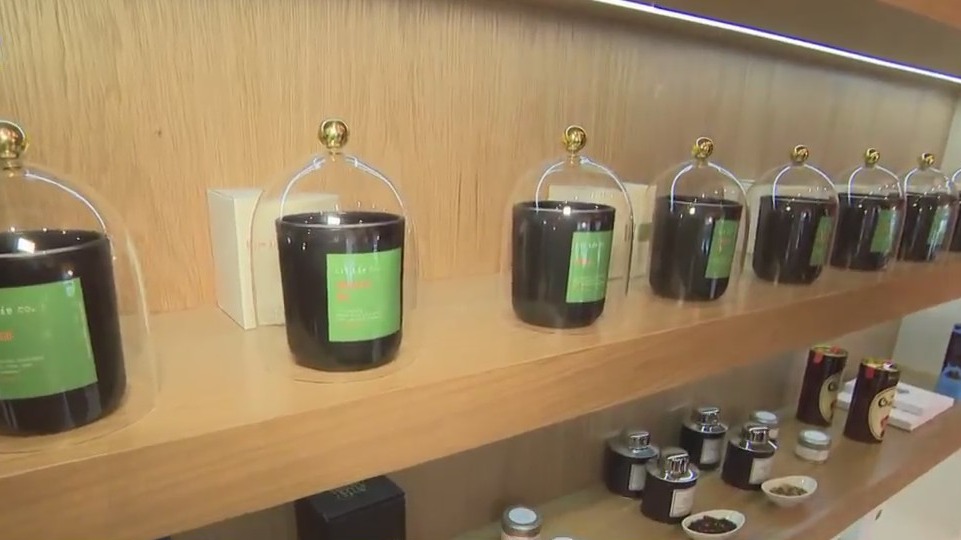 PIX11's Ben Aaron heads to LIT CAFE in NJ