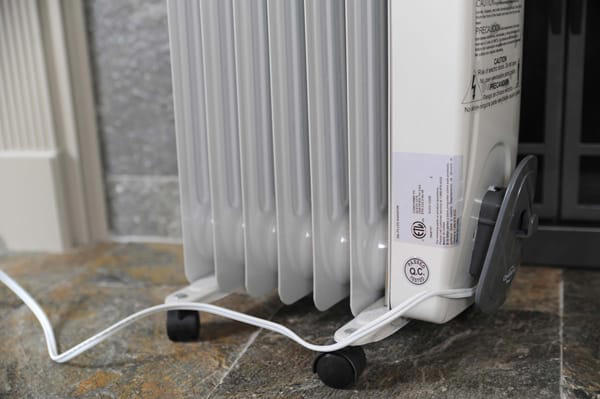 Space heaters cause 4 out of 5 home heating fire deaths. Here's how to ...