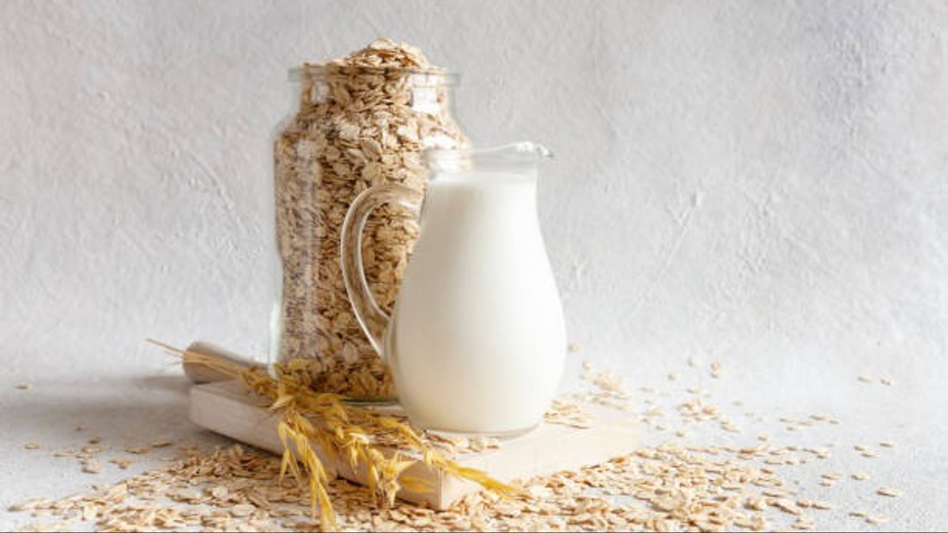 3 Reasons Why You Should Make The Switch To Oat Milk