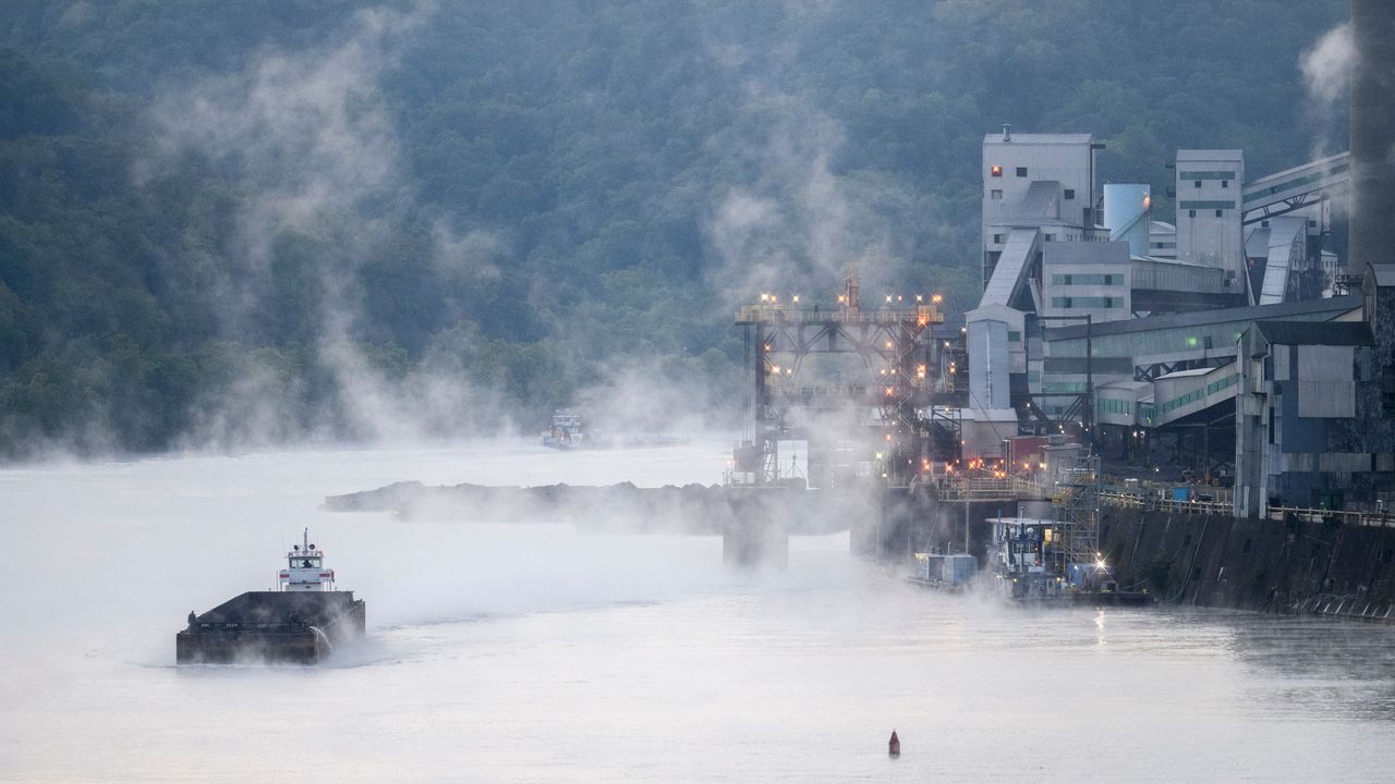 U.S. Steel stock jumps on report of Cleveland-Cliffs deal offer