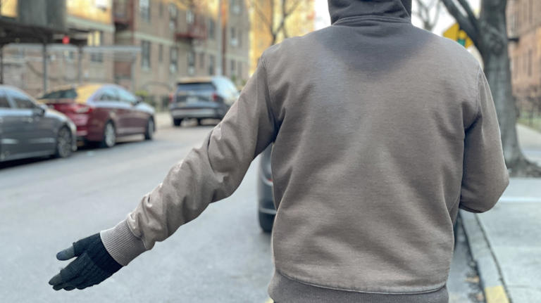 18 Motorcycle Hand Signals Everyone On The Road Should Know About