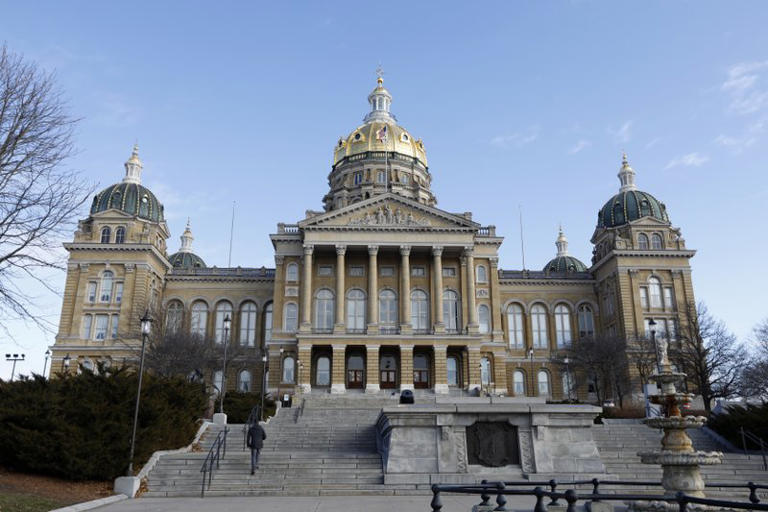 Iowa’s 91st General Assembly gavels in legislative session