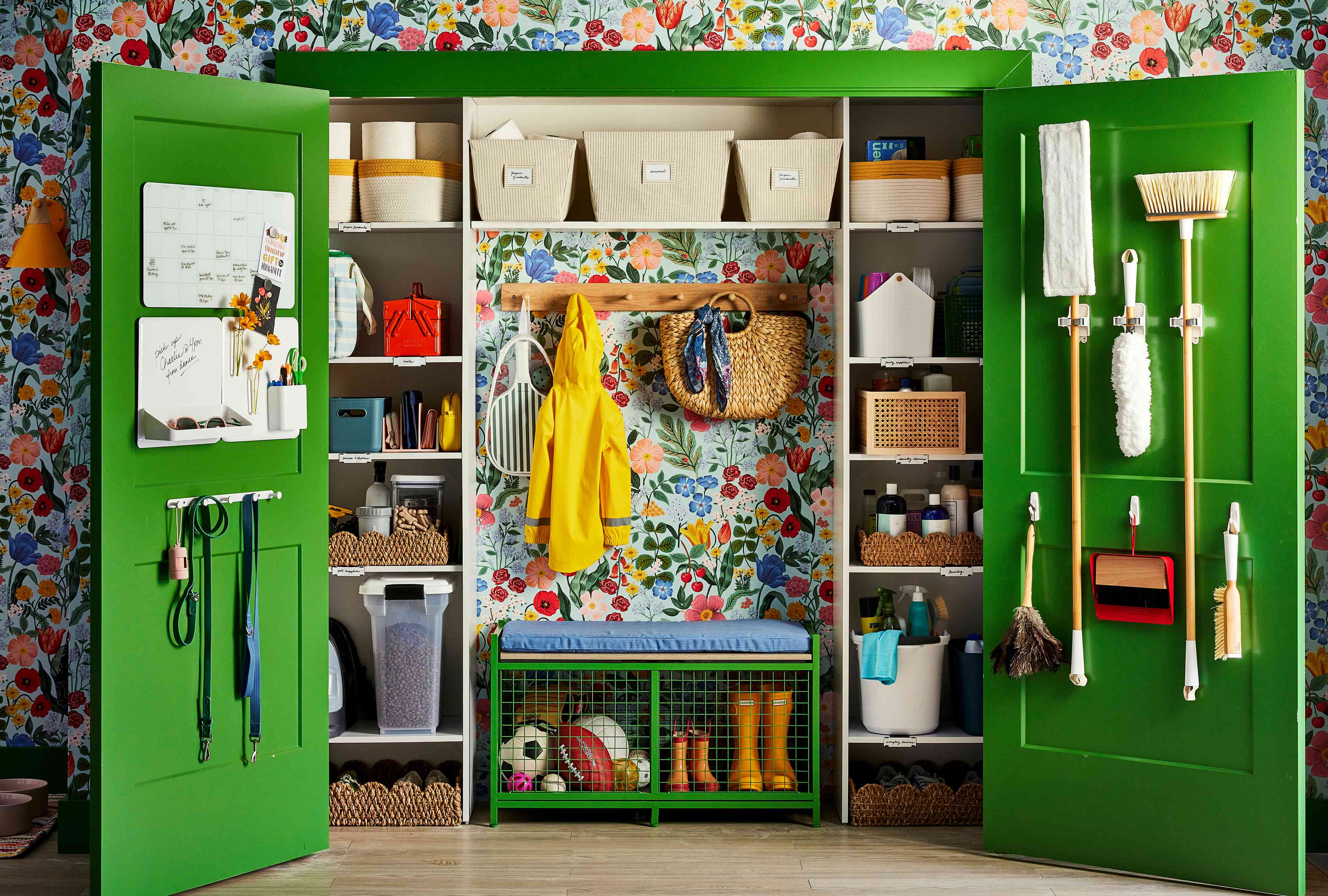 6 Items Professional Organizers Always Have on Hand to Tackle Clutter