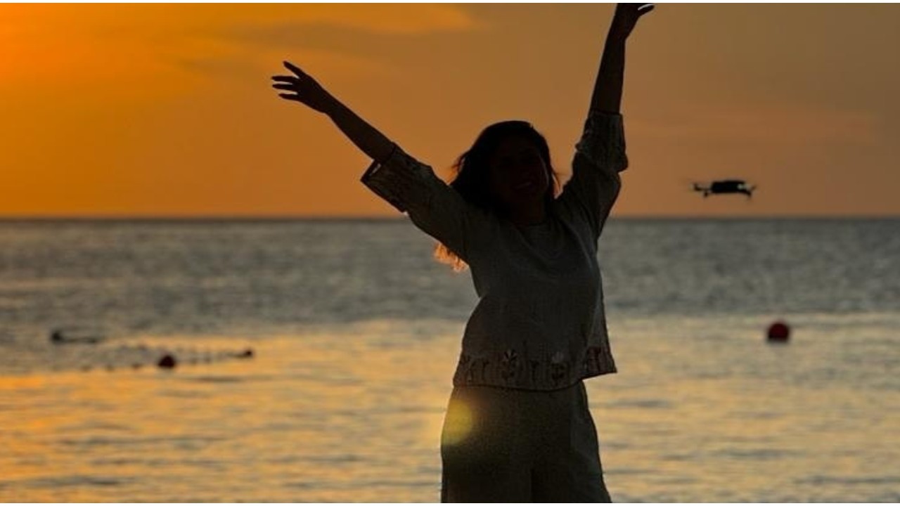 Meet actor who belongs to prestigious Bollywood family, has worked with ...