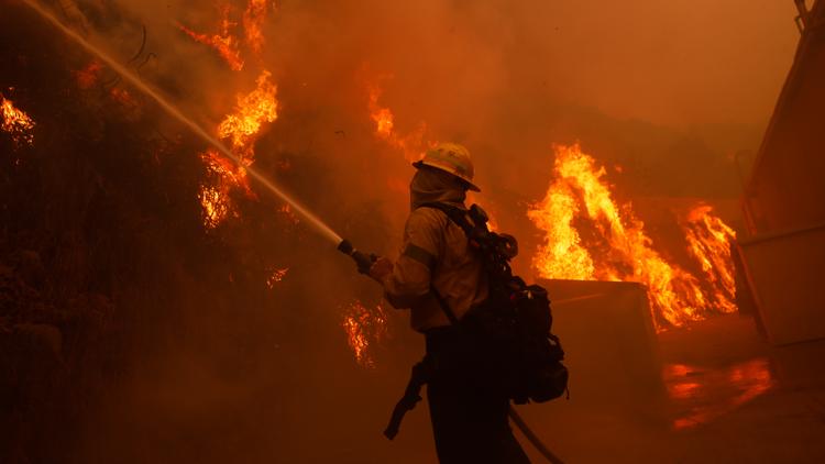 Indiana wildland firefighter gives insight into Southern California ...