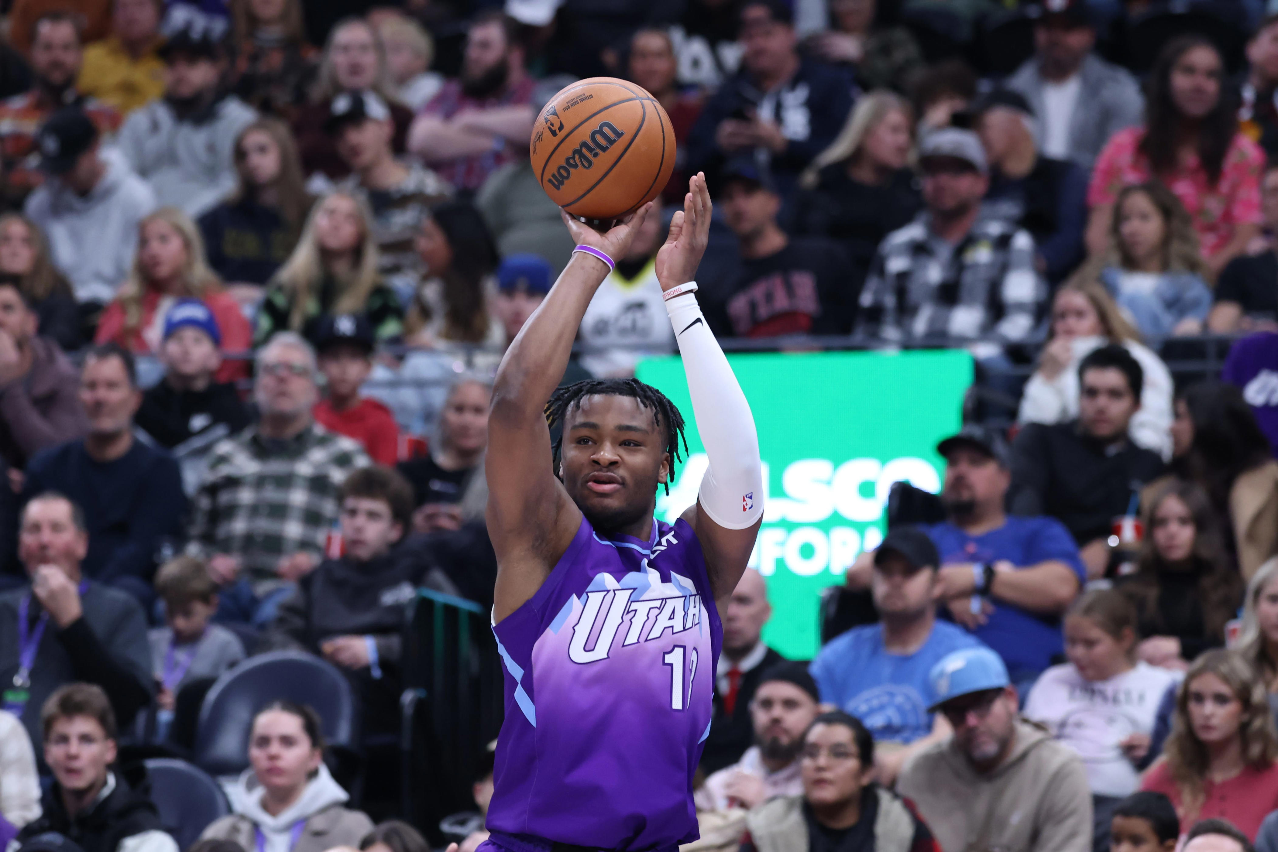 Jazz coach Will Hardy reacts to Isaiah Collier's career performance